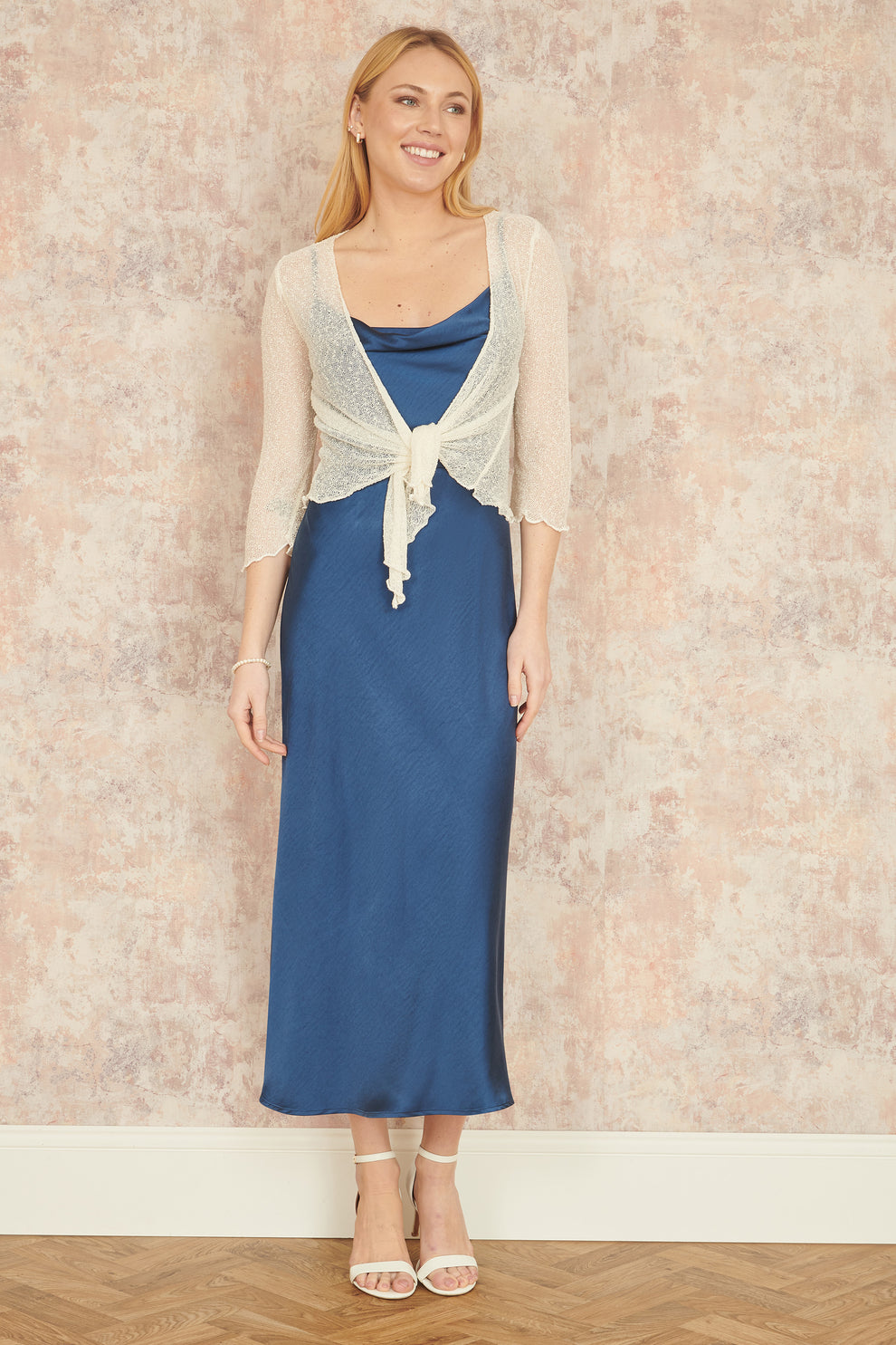 Yumi White Popcorn Yarn Tie Front Bolero | Yumi